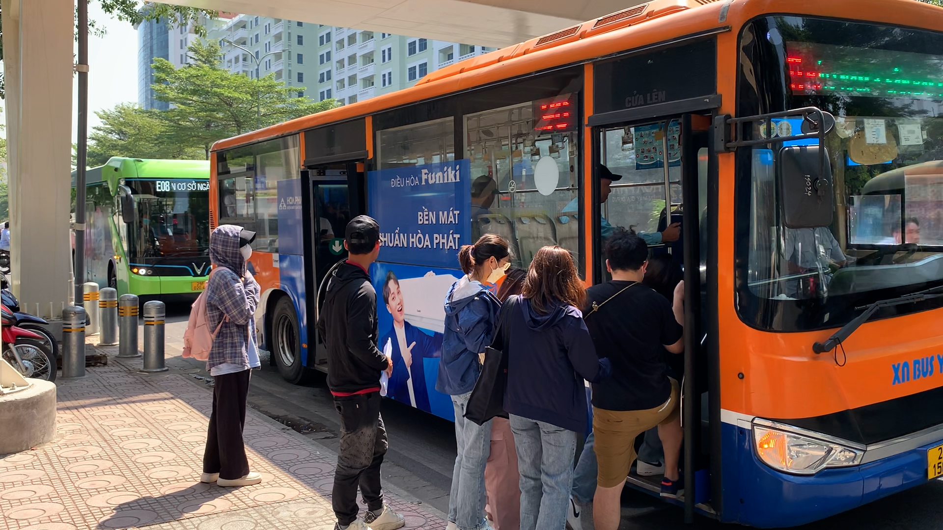 Xe buýt công cộng loại nhỏ ở Đà Nẵng đã phát huy hiệu quả