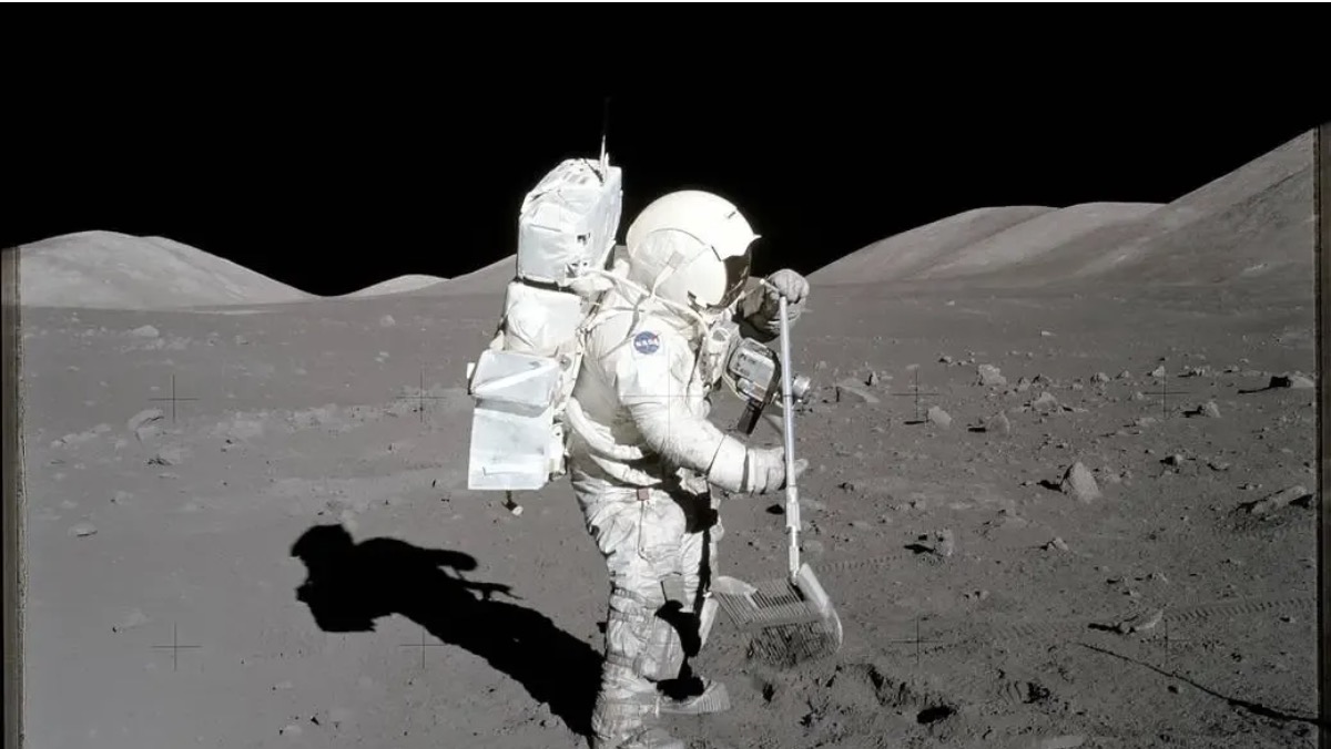 Đá Mặt trăng hé lộ tuổi thật vệ tinh tự nhiên của Trái đất