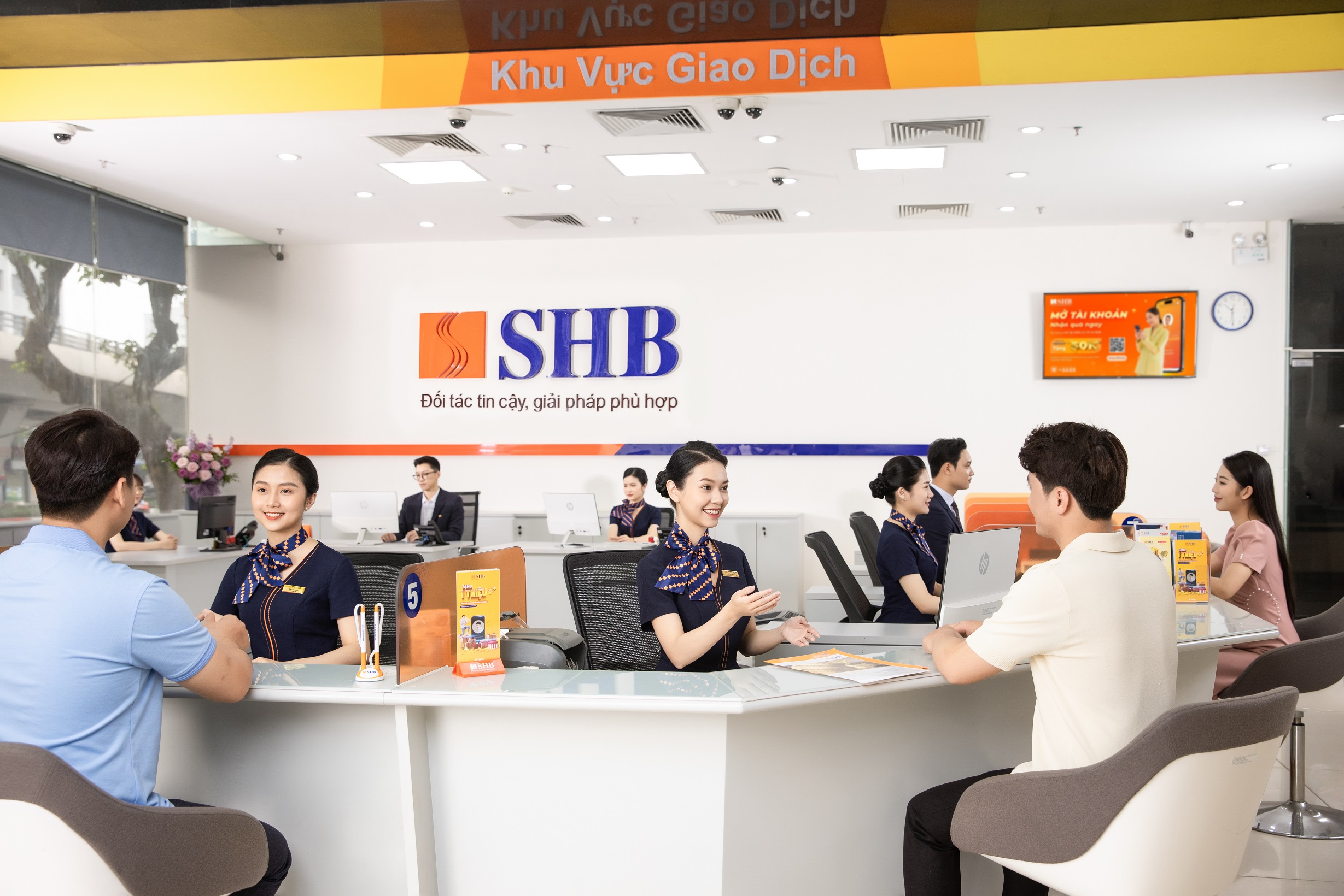 SHB tiếp tục được vinh danh “Ngân hàng có tác động ESG tốt nhất”