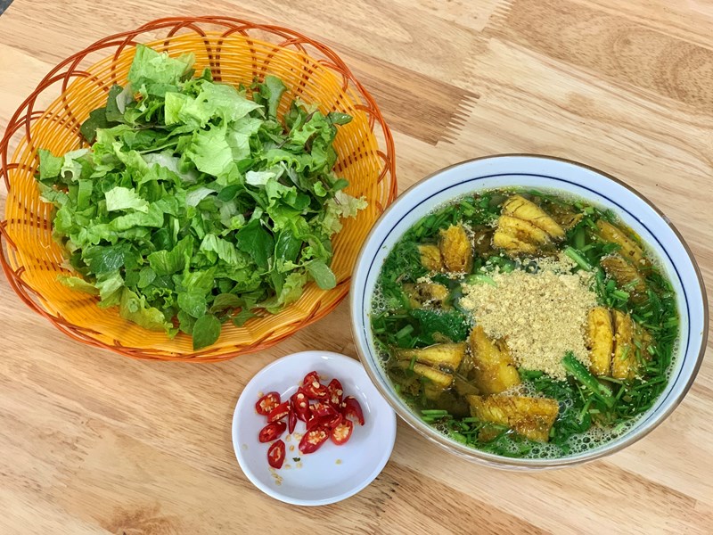 Vị đồng quê trong bát canh cá Quỳnh Côi giữa lòng Hà Nội