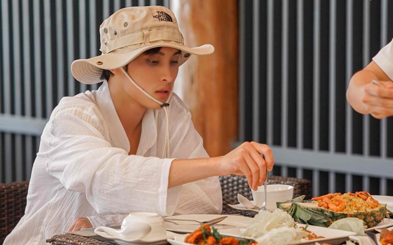 Dàn sao Việt trải nghiệm những trò chơi thú vị ở đảo Koh Samet của Thái Lan