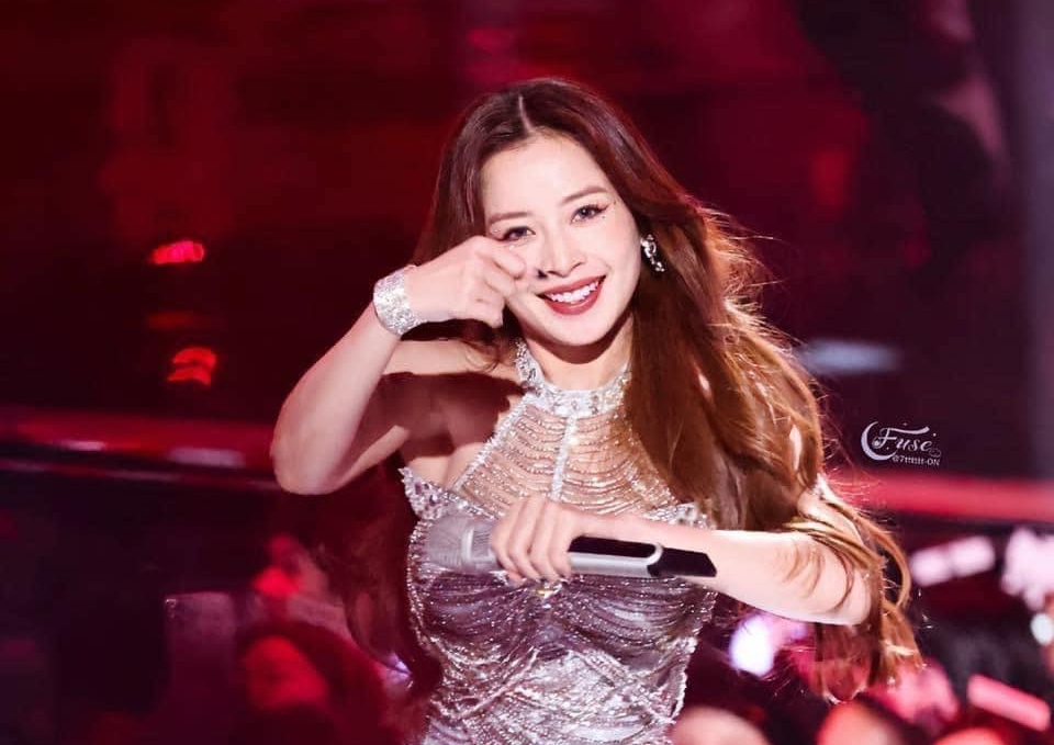 Chi Pu và 3 nghệ sĩ Đan Ny, Phi Phi, Hàm Vận bùng nổ ở sân khấu Trung Quốc