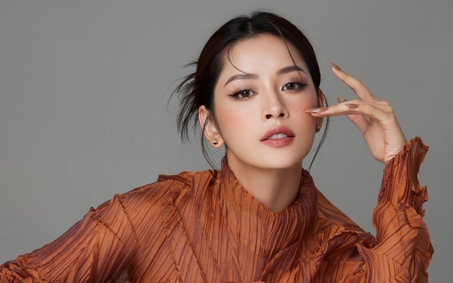 Hàng loạt báo Trung Quốc đưa tin Chi Pu được đề cử nghệ sĩ nổi bật 2023