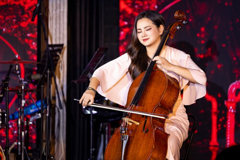 Cellist Hà Miên muốn đưa tiếng đàn cello đến gần với đại chúng