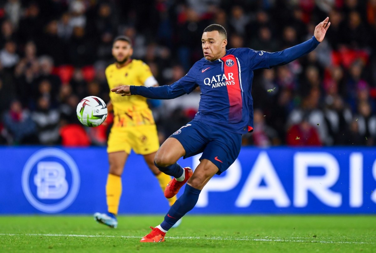 Em trai Mbappe ra mắt Ligue 1 khi mới 16 tuổi