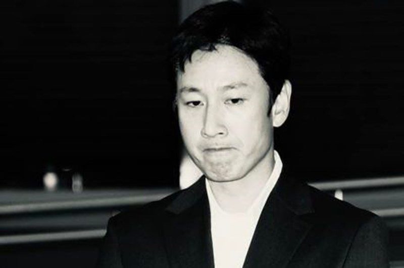 Tang lễ của Lee Sun Kyun được tổ chức lặng lẽ