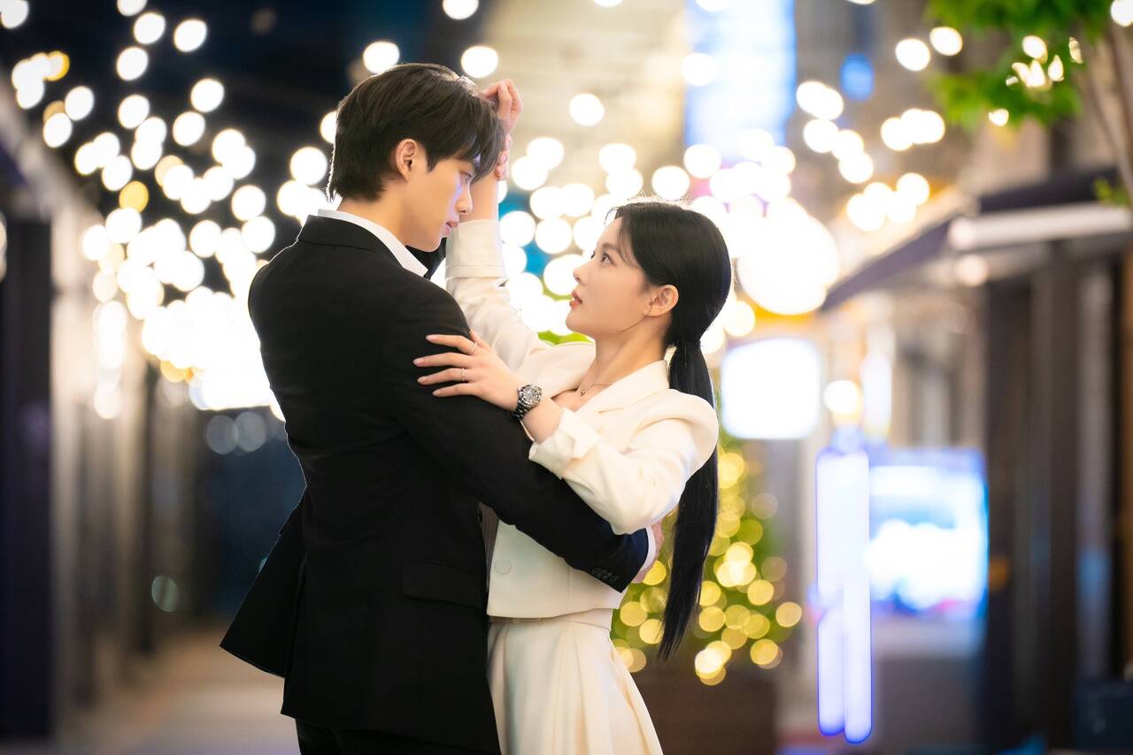 My Demon, Sweet Home 2 của Song Kang cùng lọt Top 5 Netflix toàn cầu