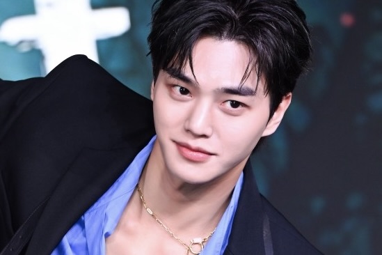 Lý do Song Kang không đọc bình luận trong lúc Sweet Home 2 lên sóng