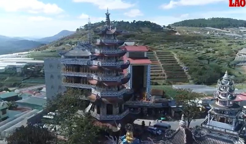 Chùa ve chai - ngôi chùa nắm giữ nhiều kỷ lục ở Đà Lạt