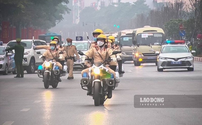 CSGT TPHCM vây bắt hơn 100 xe môtô phân khối lớn đi vào đường cấm