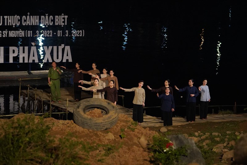 Xúc động cùng chương trình “Trở về bến phà xưa”