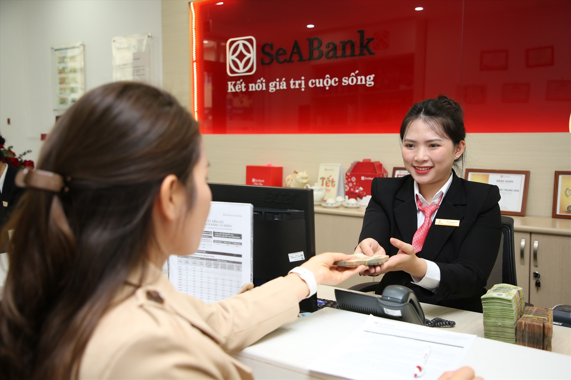 SeABank ủng hộ 100 nhà Đại đoàn kết tổng trị giá 5 tỷ đồng cho hộ nghèo ...