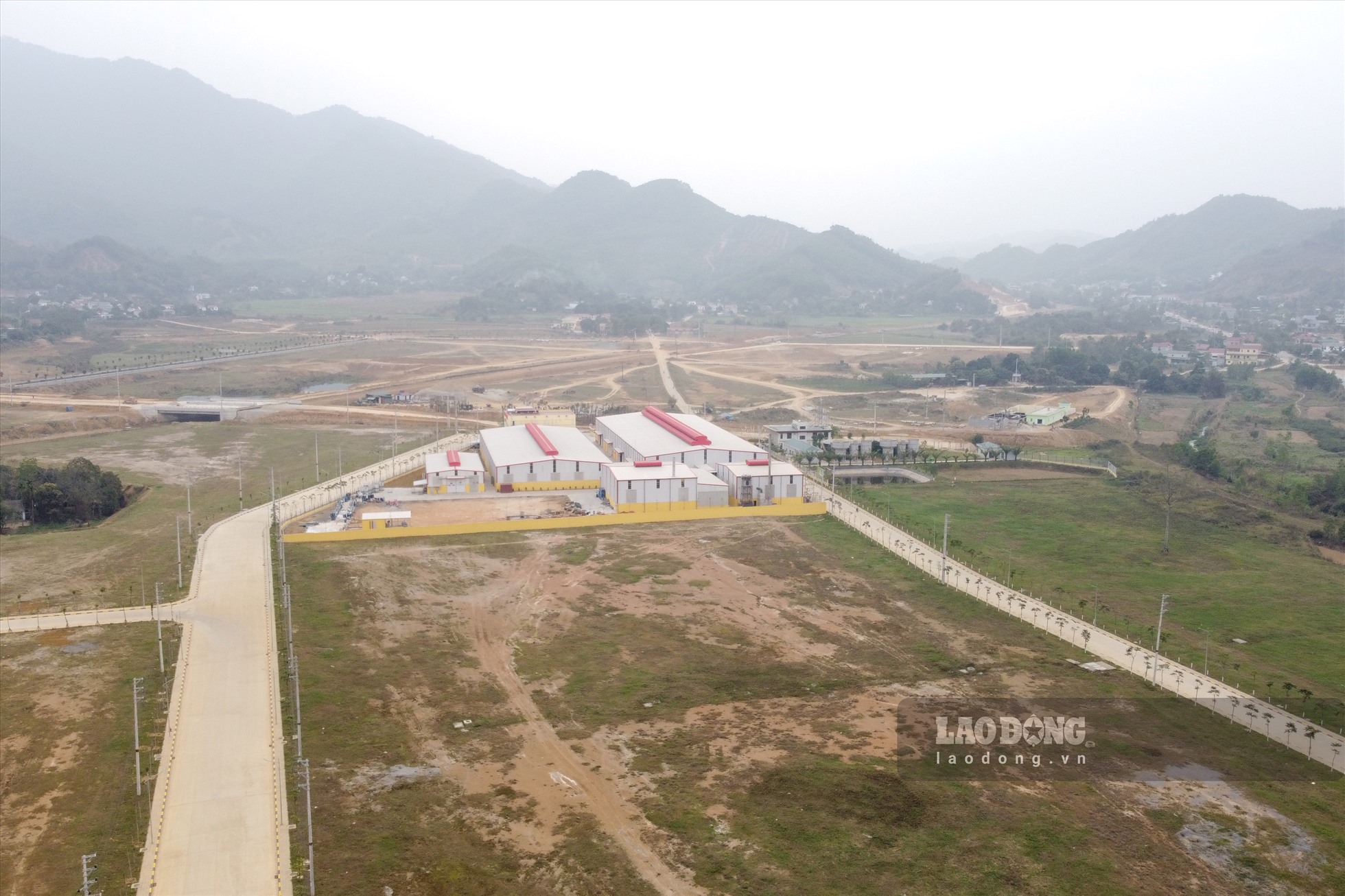 Dân khốn khổ vì khu công nghiệp nghìn tỉ dang dở