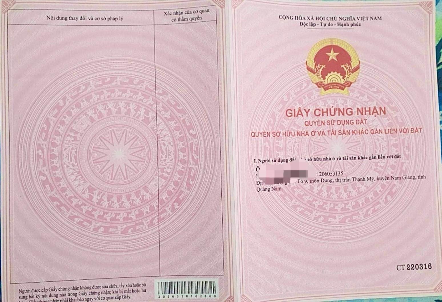 Bắt kẻ sử dụng sổ đỏ giả lừa đảo, nhưng bọn làm giấy tờ giả thì sao?