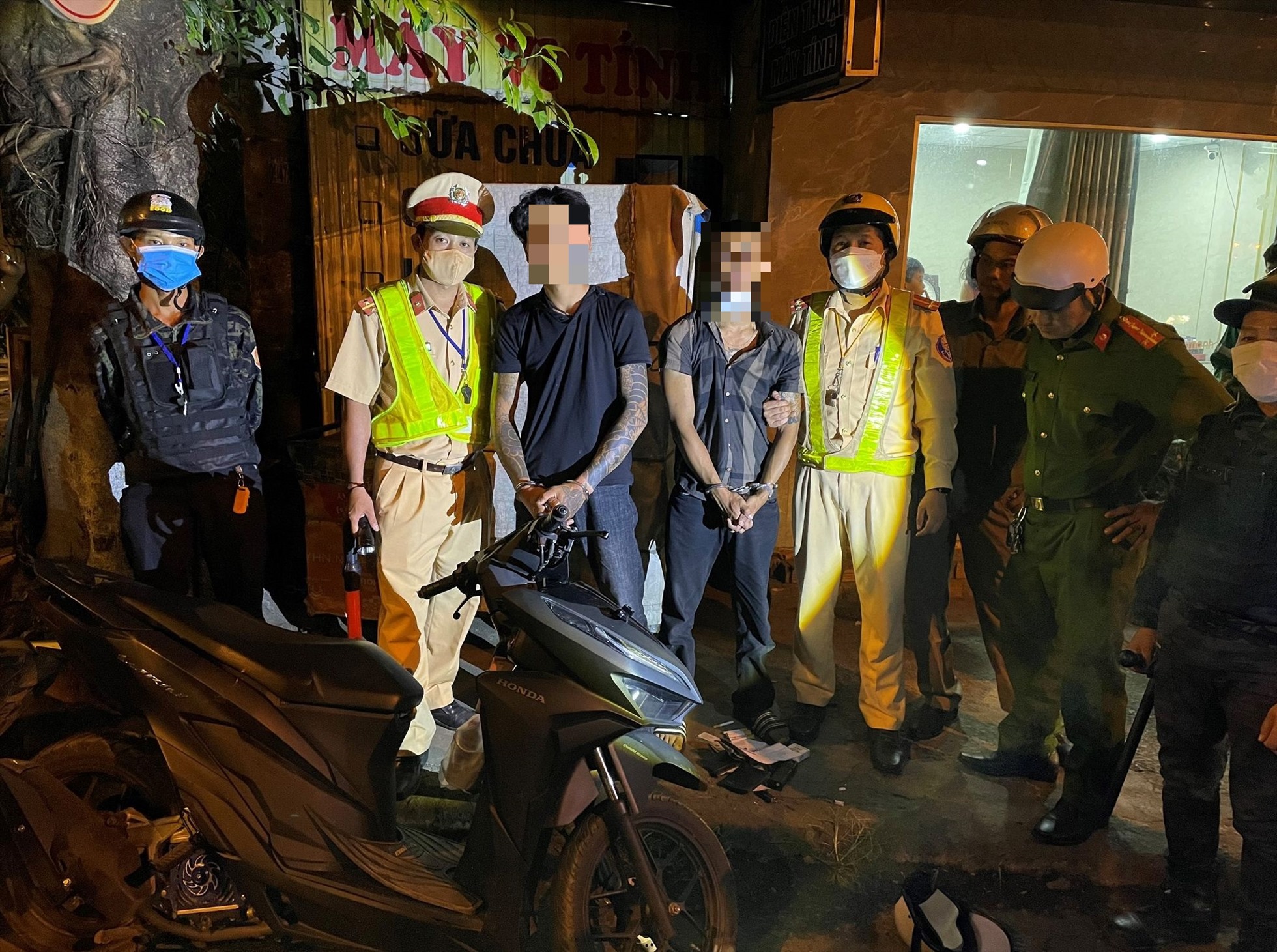 Bắt Hoài Thatcher, diễn viên trong phim Xin hãy tin em