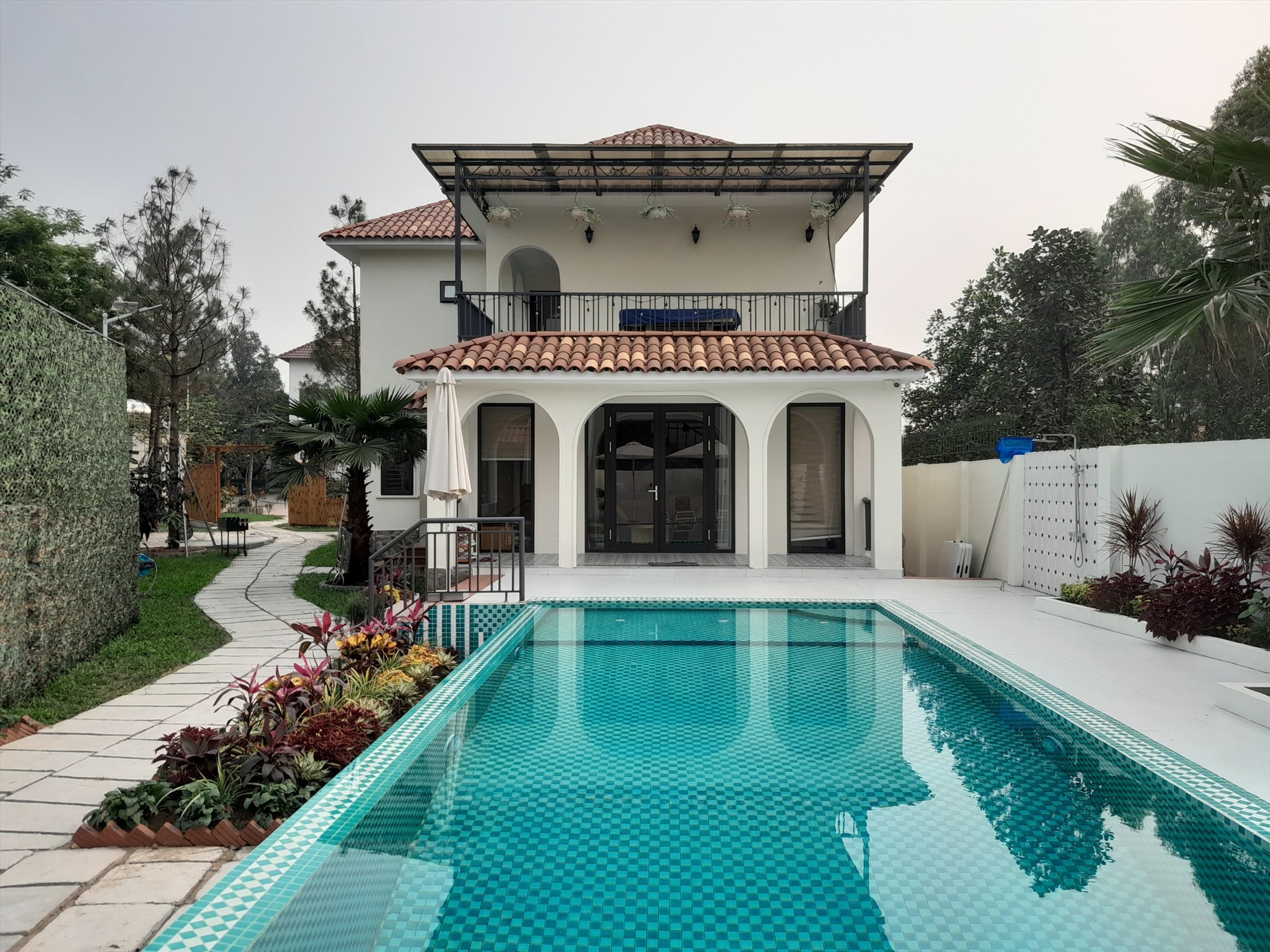 Du khách trình báo công an vì bị chiếm đoạt tiền đặt cọc homestay, villa