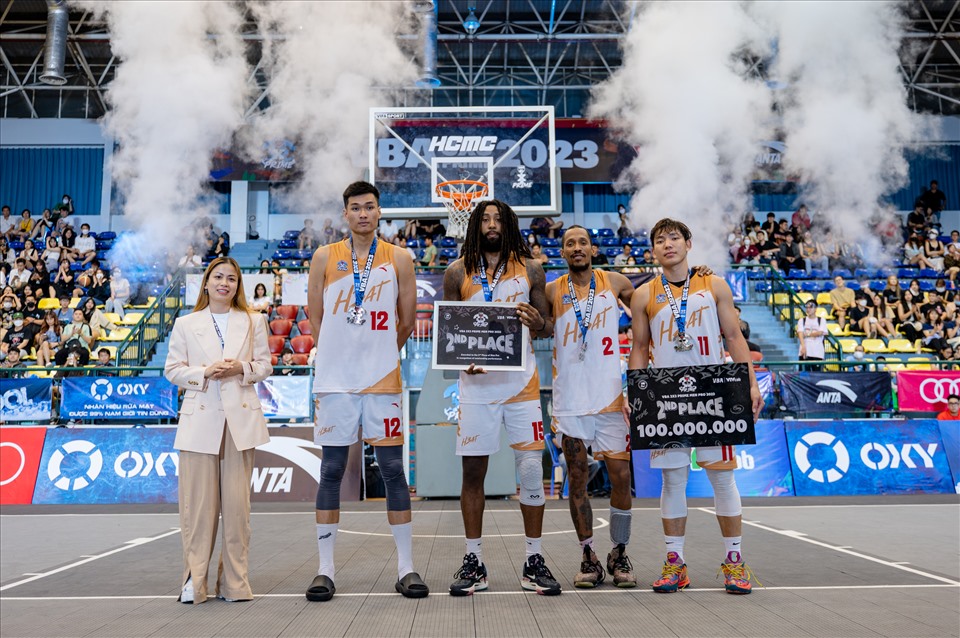 Cựu HLV Saigon Heat gặt hái thành công ở Indonesia