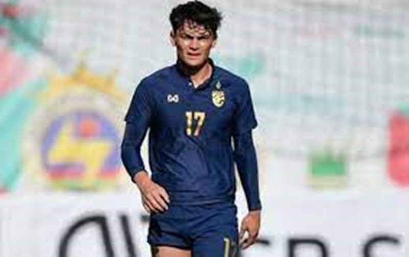 Jonathan Khemdee bất ngờ giã từ tuyển Thái Lan