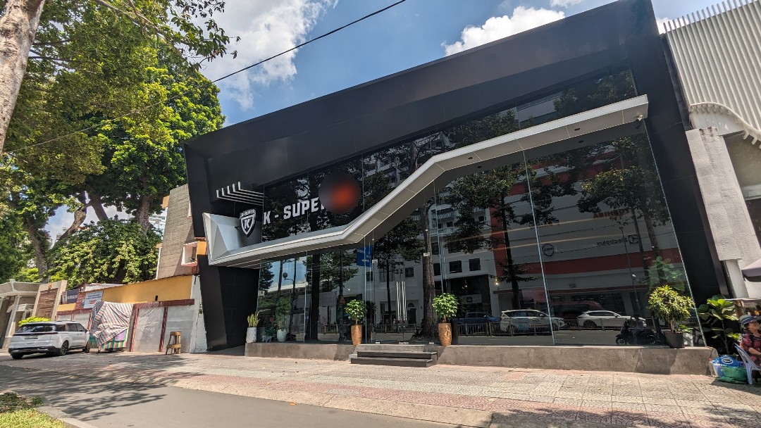 Phan Công Khanh bị bắt khẩn cấp, showroom K-Super "cửa đóng, then cài"