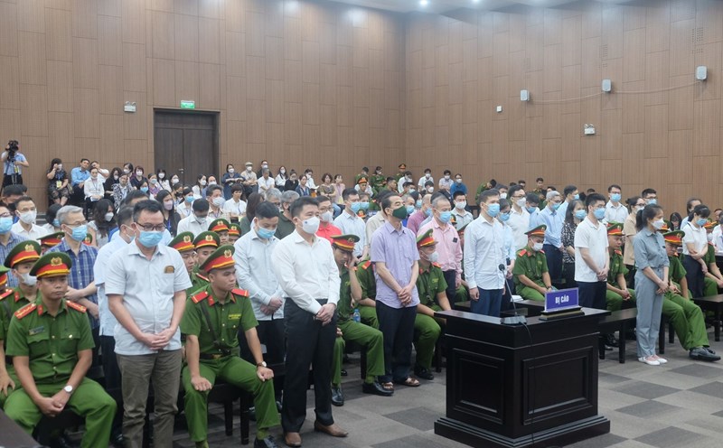 Bị Cáo Vụ Chuyến Bay Giải Cứu Nói Bị ép Chi Tiền