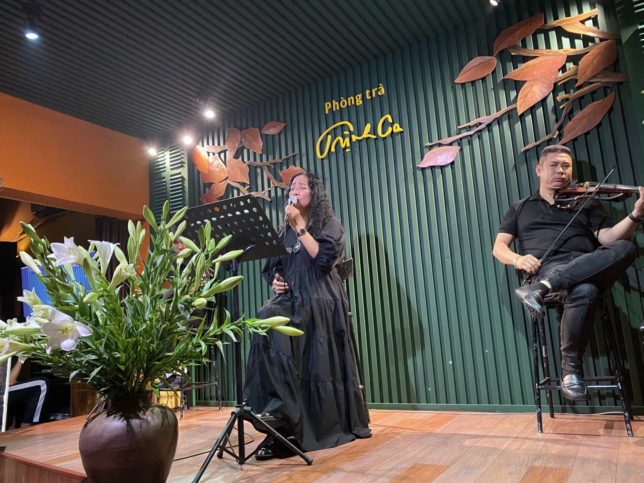 Phòng trà nhạc Trịnh hơn một thập kỷ giữa lòng Hà Nội