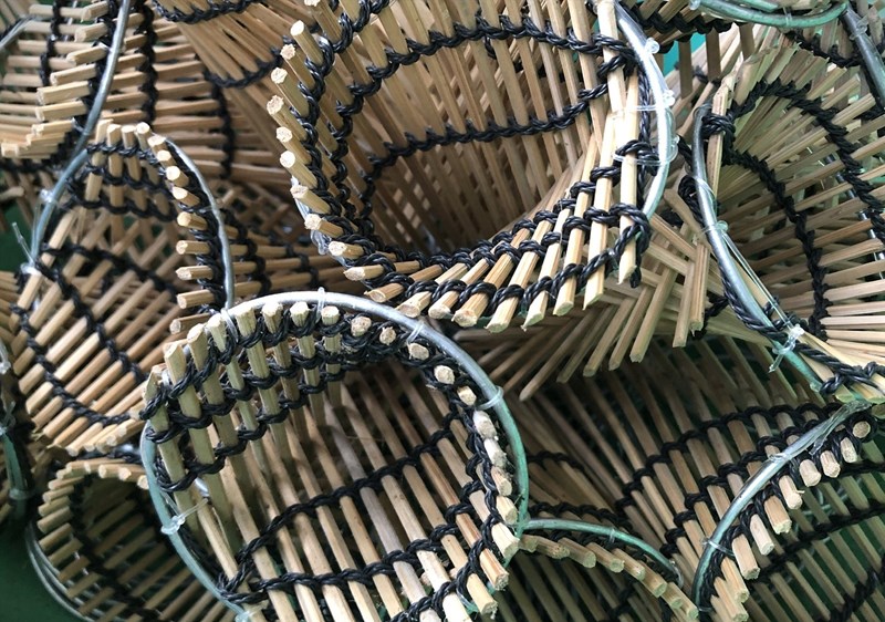 Hom trúm hút hàng, công nhân làm thêm, kiếm tiền triệu mỗi tháng