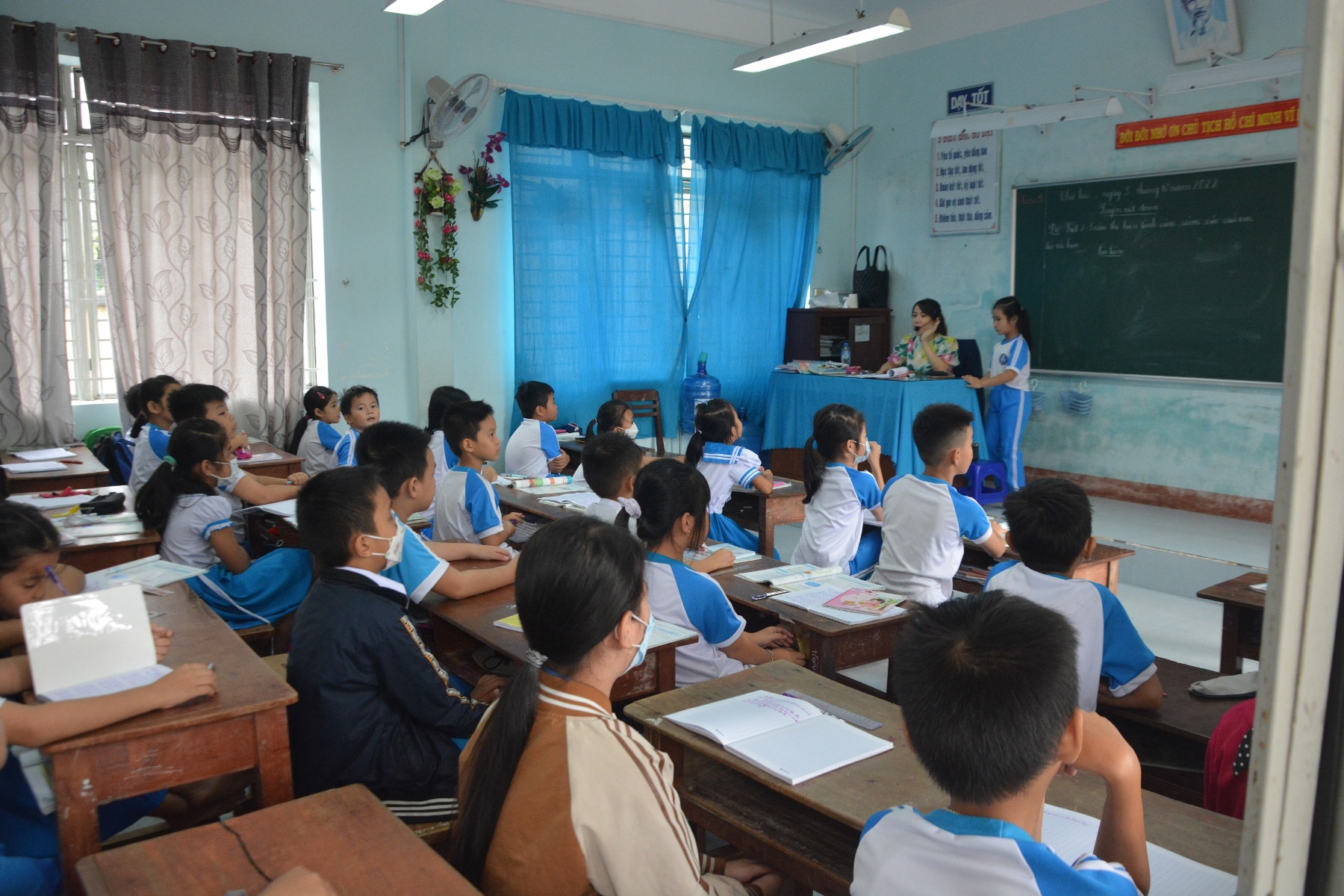 Tình nguyện mở những lớp học miễn phí xuyên hè