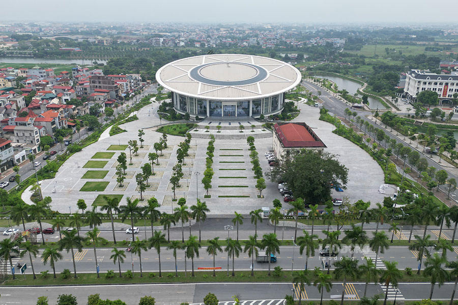 Hiến hơn 100m2 đất tiền tỉ mở rộng đường mong huyện Đông Anh sớm lên quận