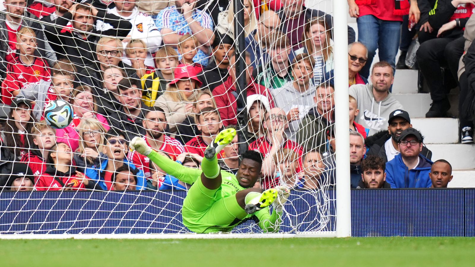 Man United thắng trận trong ngày tân binh Hojlund ra mắt