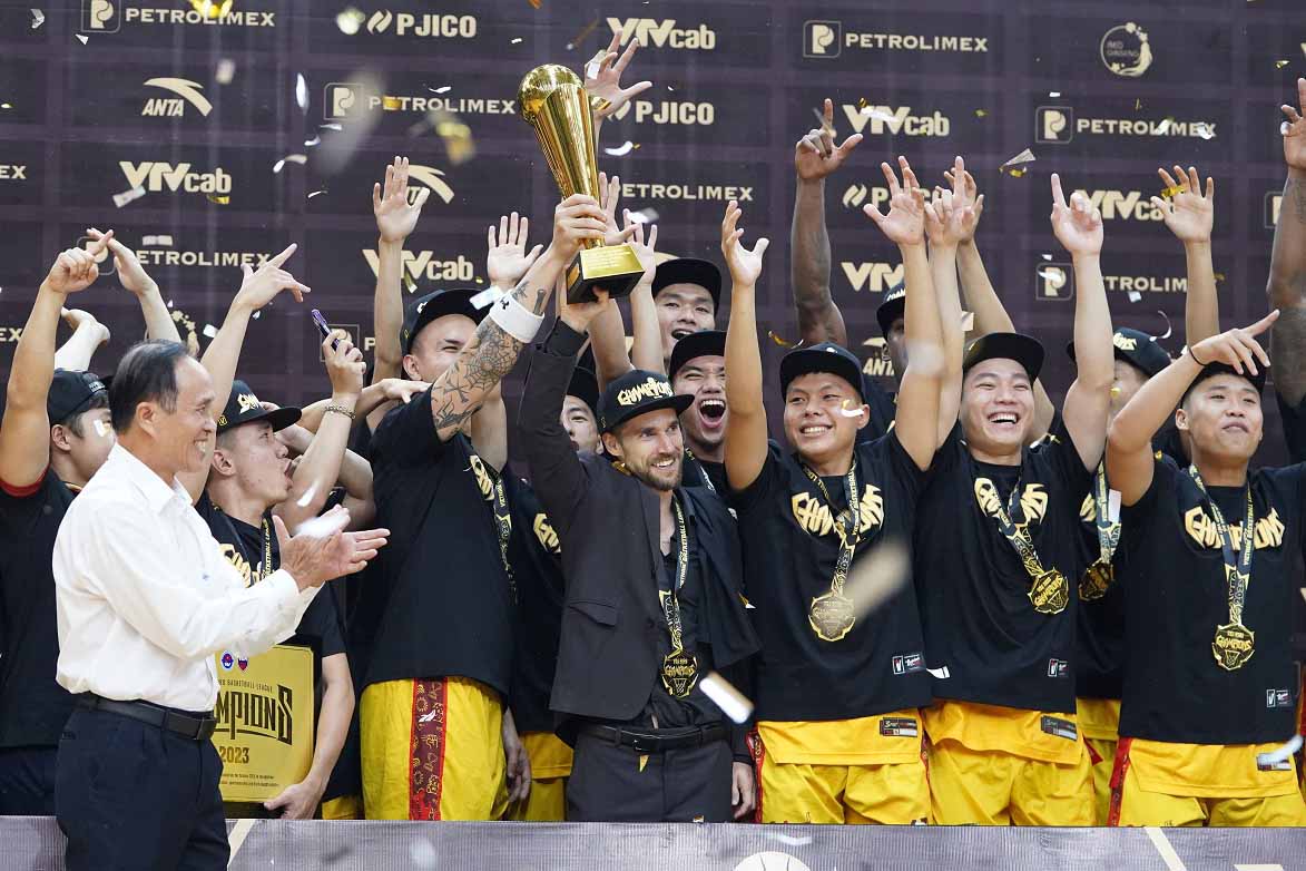 Saigon Heat thắng lớn ở VBA Awards 2023