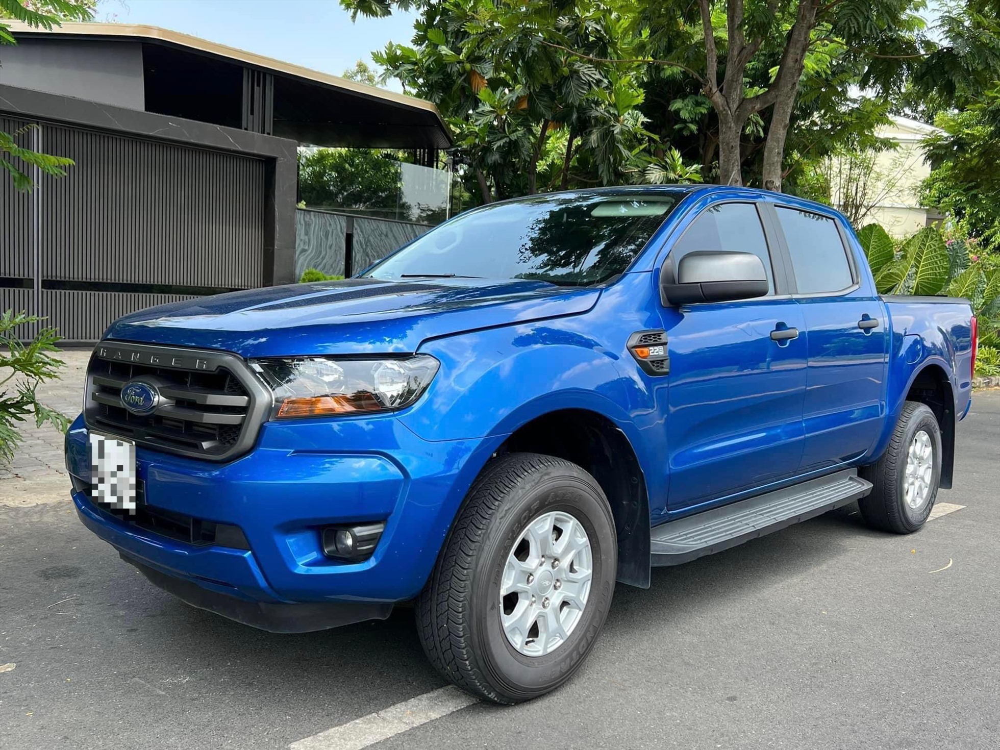 Mức lệ phí đăng ký, cấp biển đối với xe bán tải tăng gấp 40 lần từ ngày ...