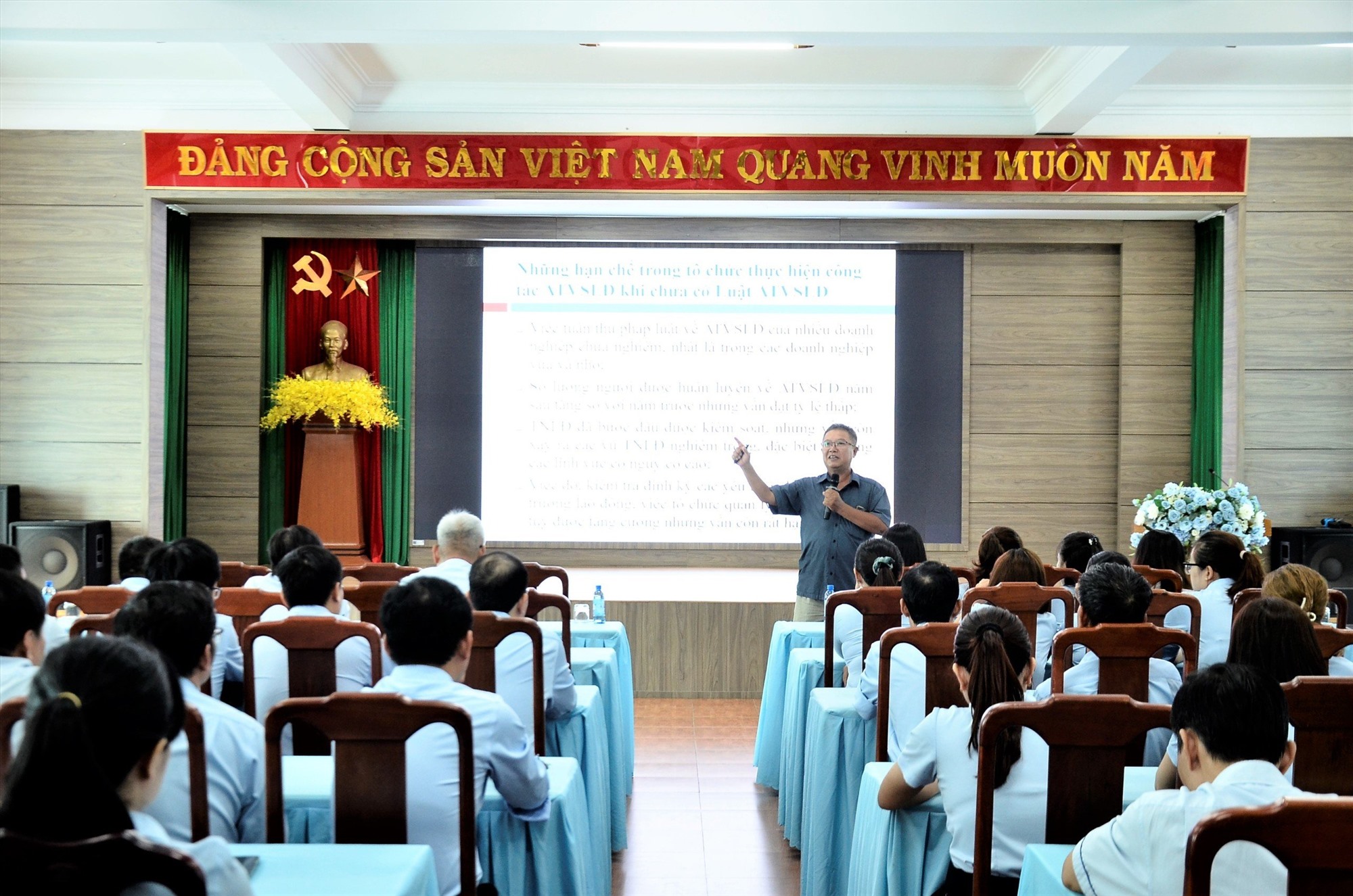 Nâng cao kỹ năng đảm bảo an toàn vệ sinh lao động cho đoàn viên