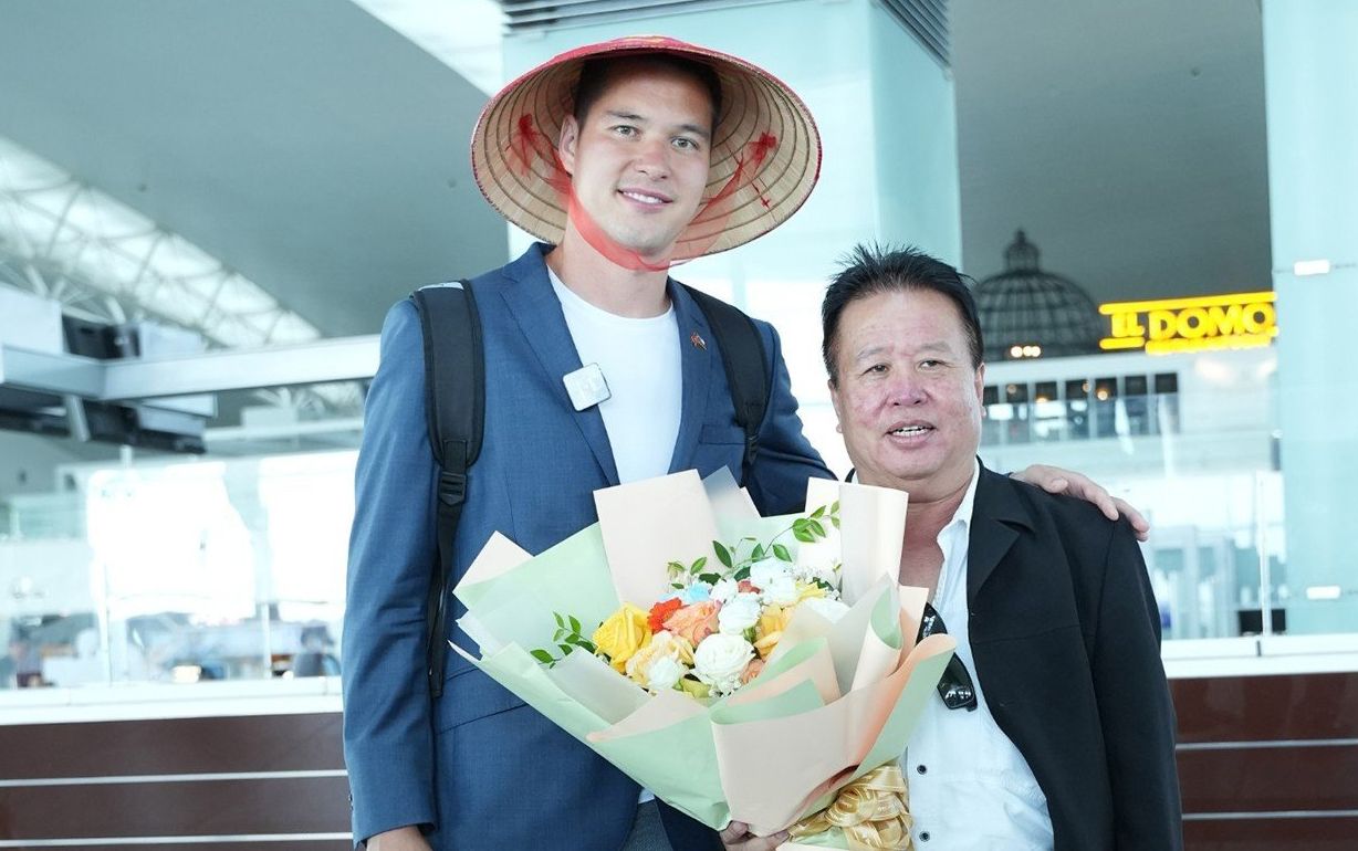 Hậu trường 16.1: Filip Nguyễn trêu đùa Bùi Hoàng Việt Anh