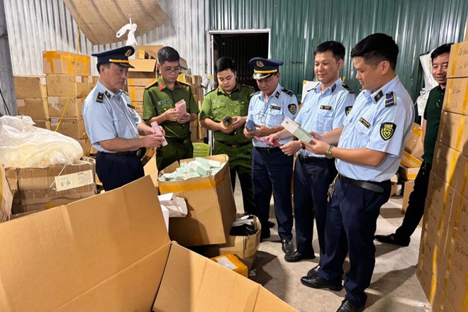 Strengthening propaganda against smuggling and trade fraud
