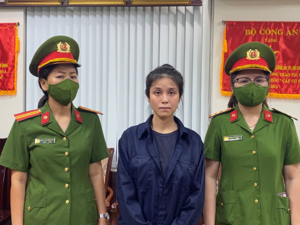 Bắt giam ca sĩ Chi Dân, người mẫu An Tây, "cô tiên từ thiện" Trúc Phương