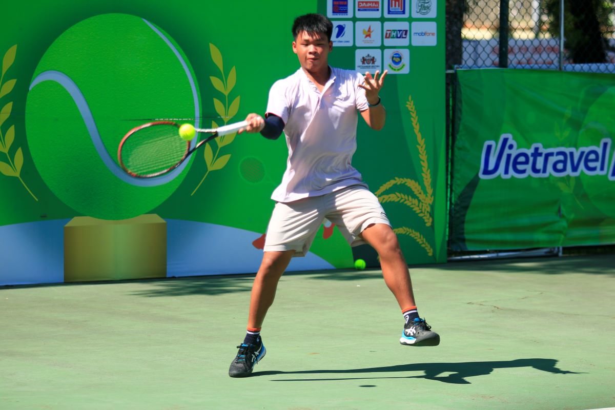 Vietnamese athletes compete excellently at the U18 Tennis Tournament – J30