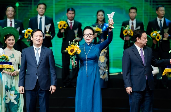 Vietnam National Brand names Vitto Ceramic Tiles for the second ...