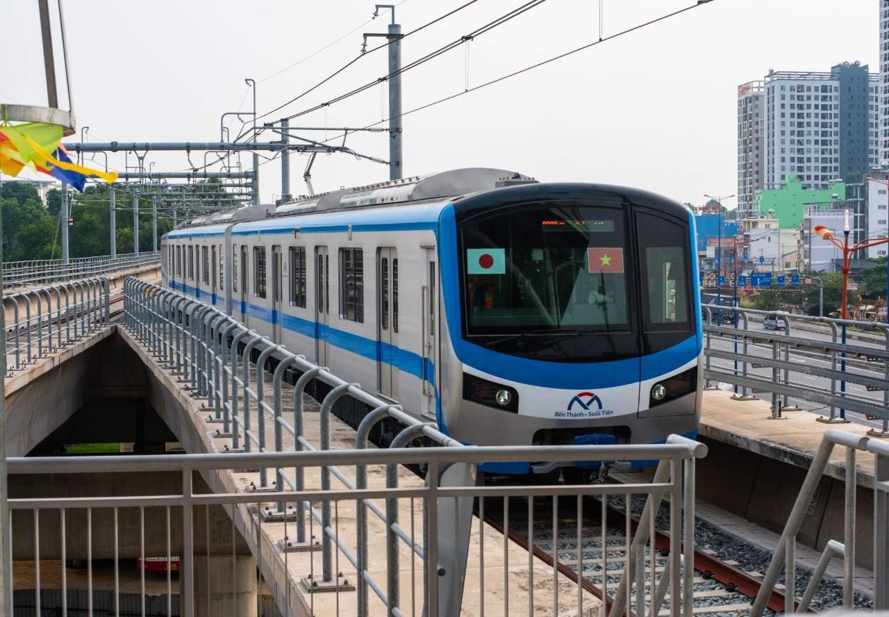 3 fastest ways to get to 14 Metro Line 1 stations
