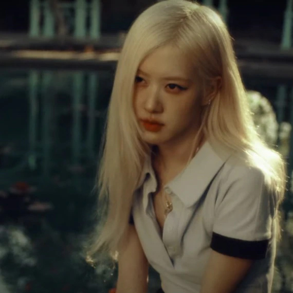 Tranh cãi việc Rosé Blackpink bị chê