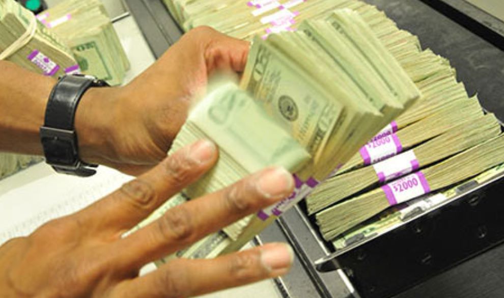 Warning that some types of paper USD will be rejected from 2025