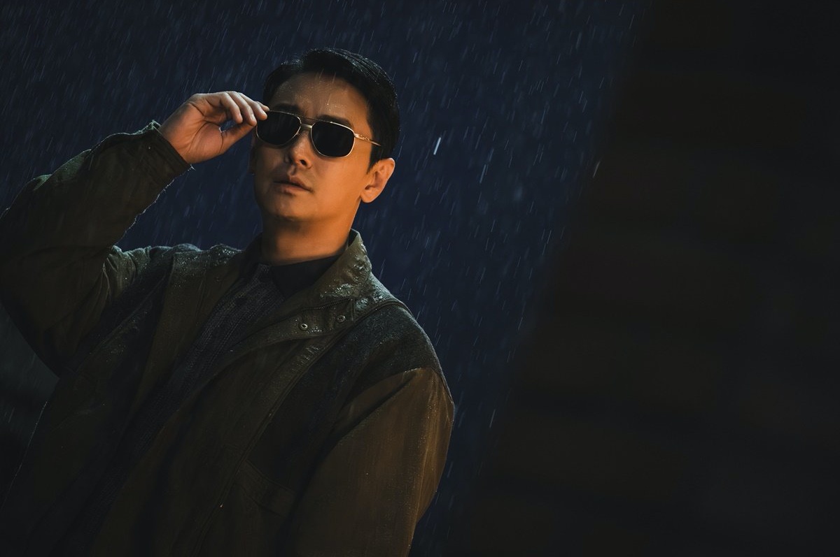 Phim “Light Shop” của Joo Ji Hoon vừa chiếu đã gây sốt