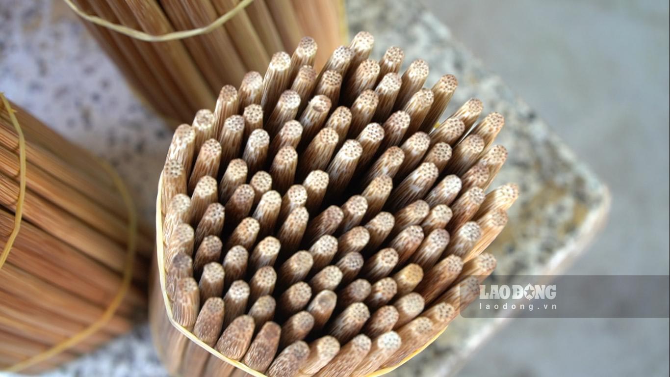 Những đôi đũa tre từ bàn tay của các thợ thủ công đặc biệt