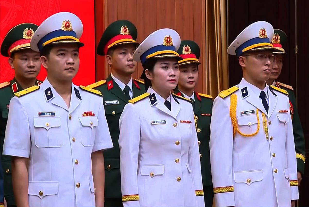 Đề xuất mới về quân hiệu, cấp hiệu, phù hiệu, trang phục của quân đội