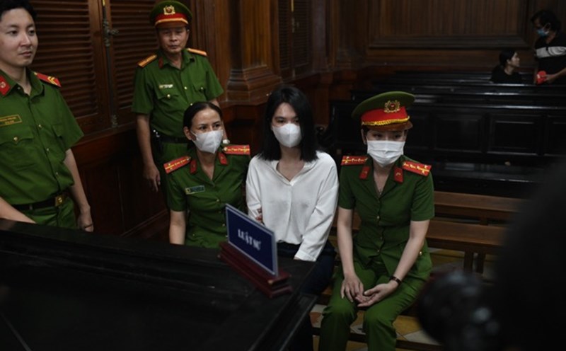 Án Treo 1 Năm Cho Ngọc Trinh Và Bài Học Cho Những Ai Thích Quậy Phá Gây Rối