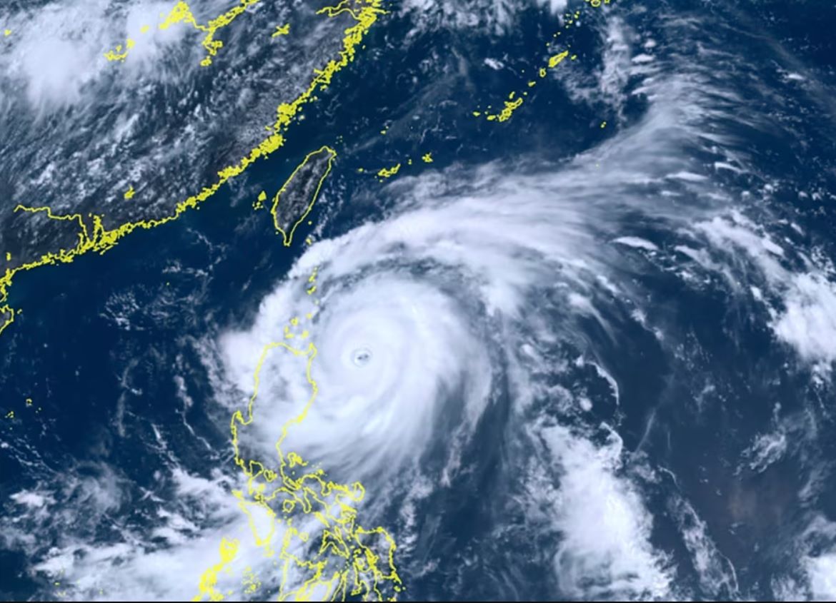 Dự báo bão đáng chú ý gần Philippines