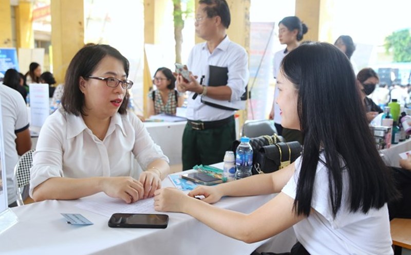 Tiêu chuẩn cần và đủ đề cá nhân đạt danh hiệu chiến sĩ thi đua bộ, ngành