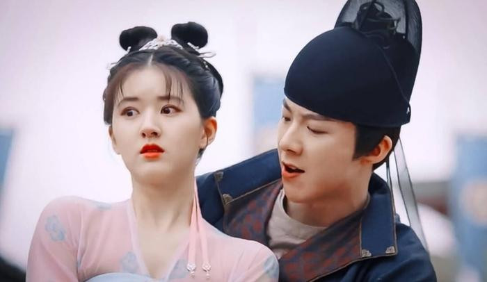 Lưu Vũ Ninh liệu có khiến Triệu Lộ Tư vạ lây ở phim Rèm ngọc châu sa?