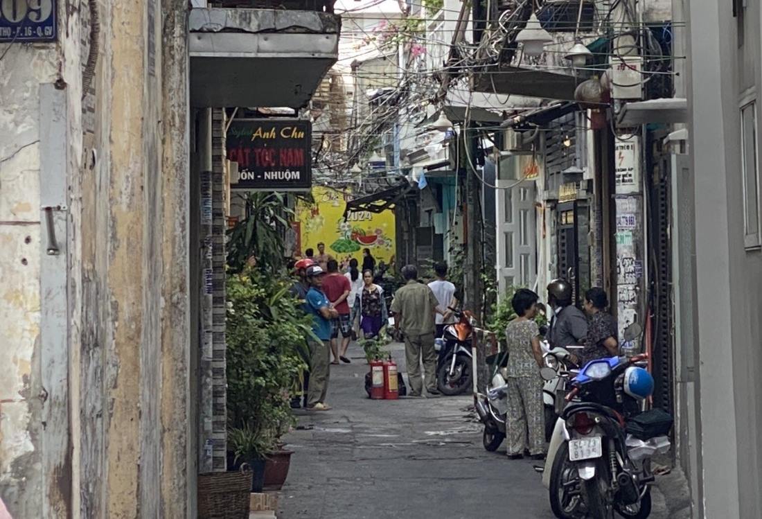 Cháy nhà xưởng ở Đồng Nai, cột khói bốc cao hàng chục mét