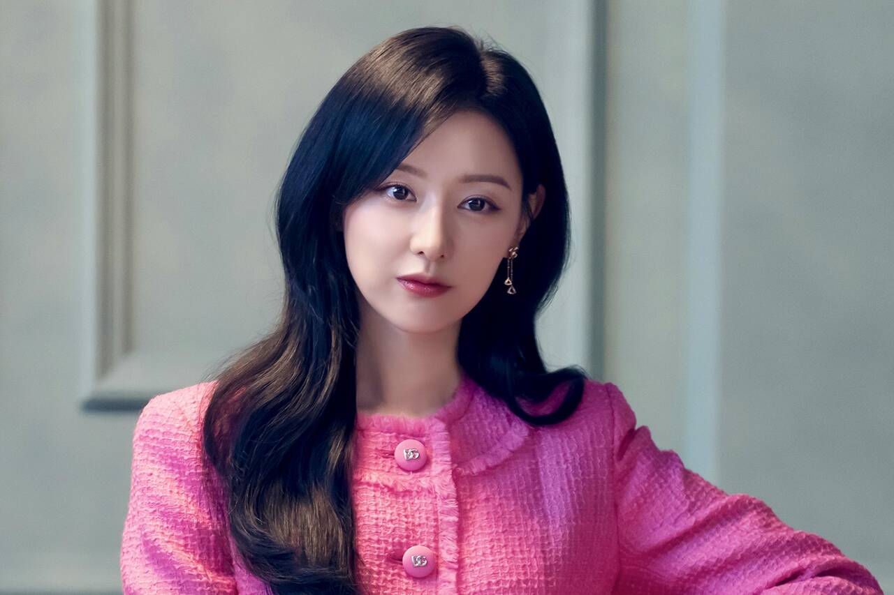Kim Ji Won ăn kiêng suốt 1 năm để đóng phim “Nữ hoàng nước mắt"