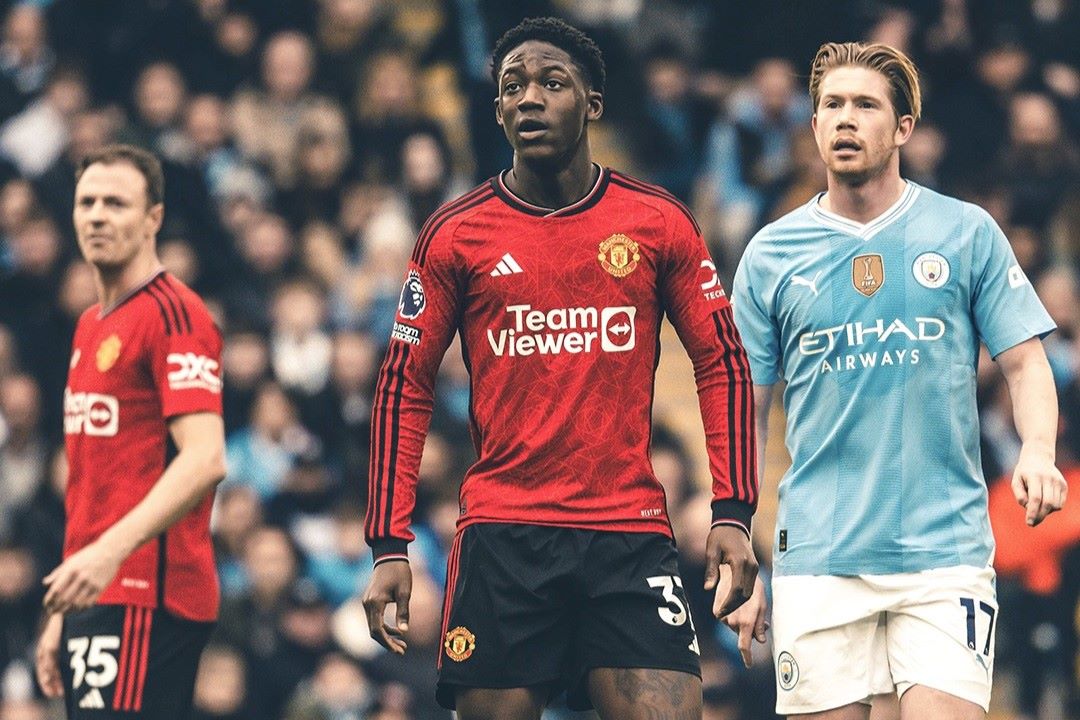 Đã tới lúc Man United lấy Man City làm tấm gương